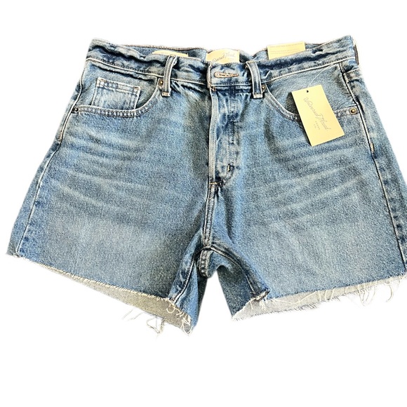 Universal Thread | Shorts | Universal Thread Blue Jean Shorts With ...